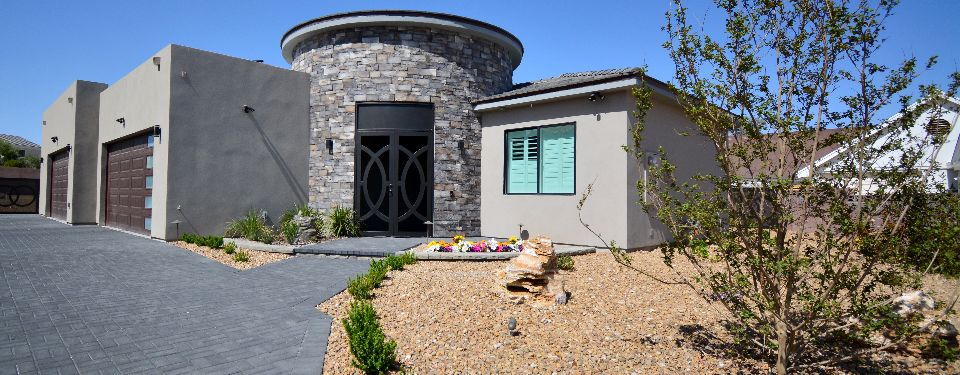 Custom Paver Driveways & Courtyards | Advantage Landscape